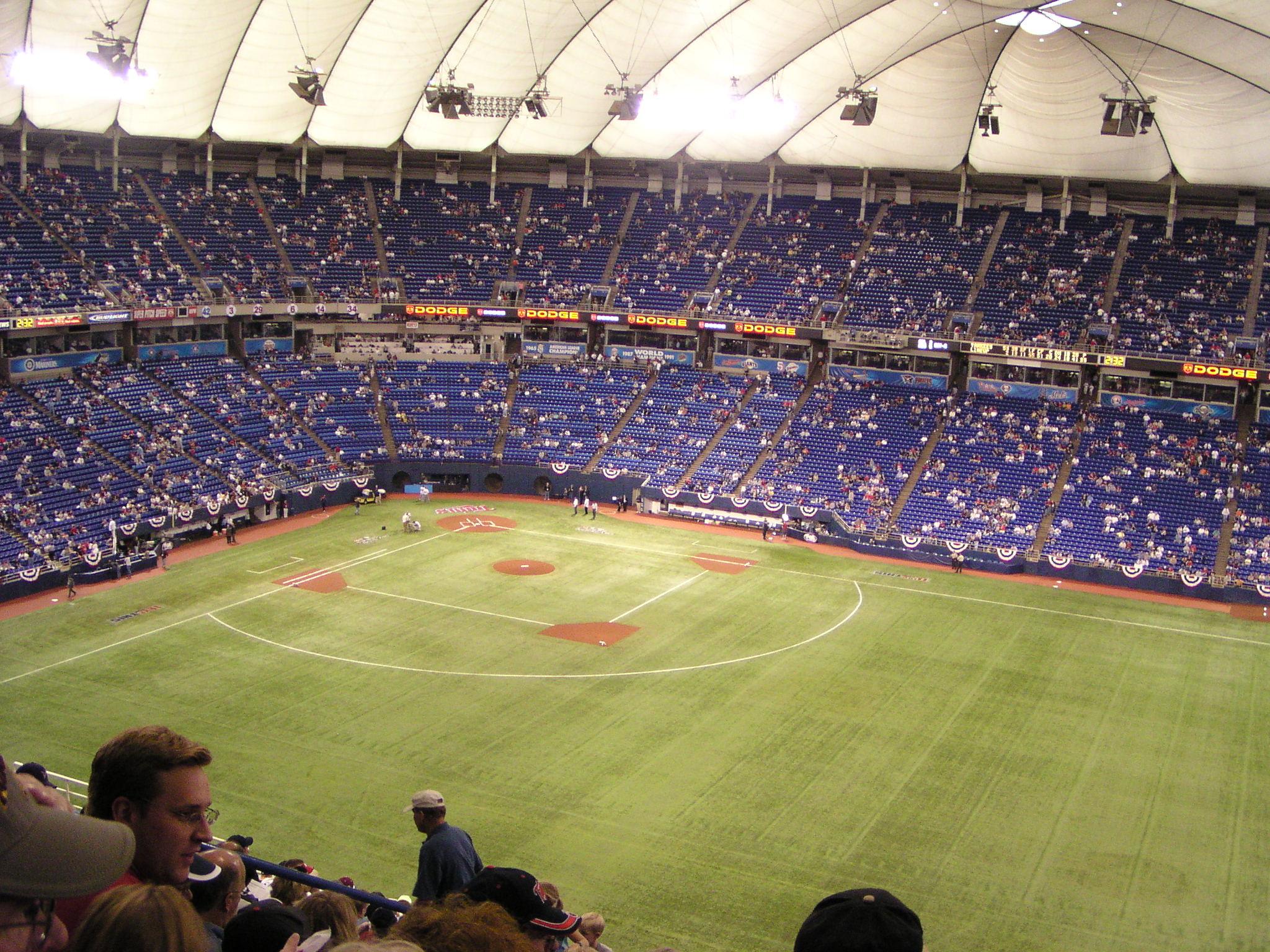 ALDS Game 4, Yankees vs. Twins, Metrodome, Minneapolis, Minnesota ...